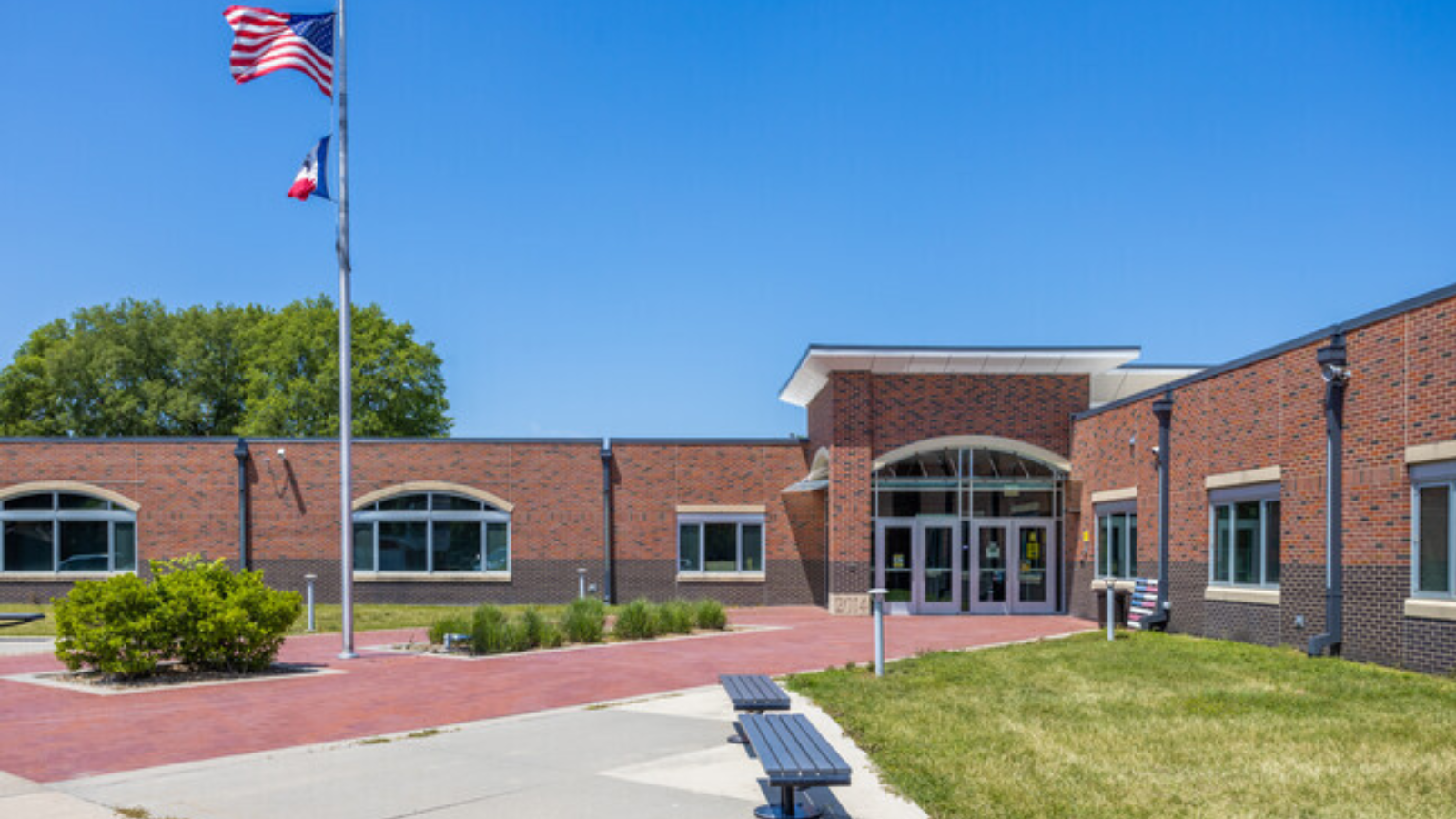 Tragedy Strikes Mitchellville Elementary: Parent Dies During School ...