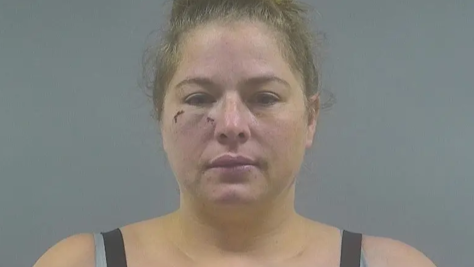 Iowa Woman Accused of Breaking Into Home With Hammer, Biting Victim in Late-Night Chaos