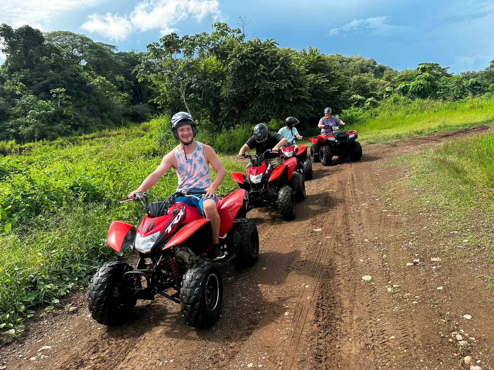 Share - Jennifer Musgrove Awesome Adventure Memories – Guide Yordan