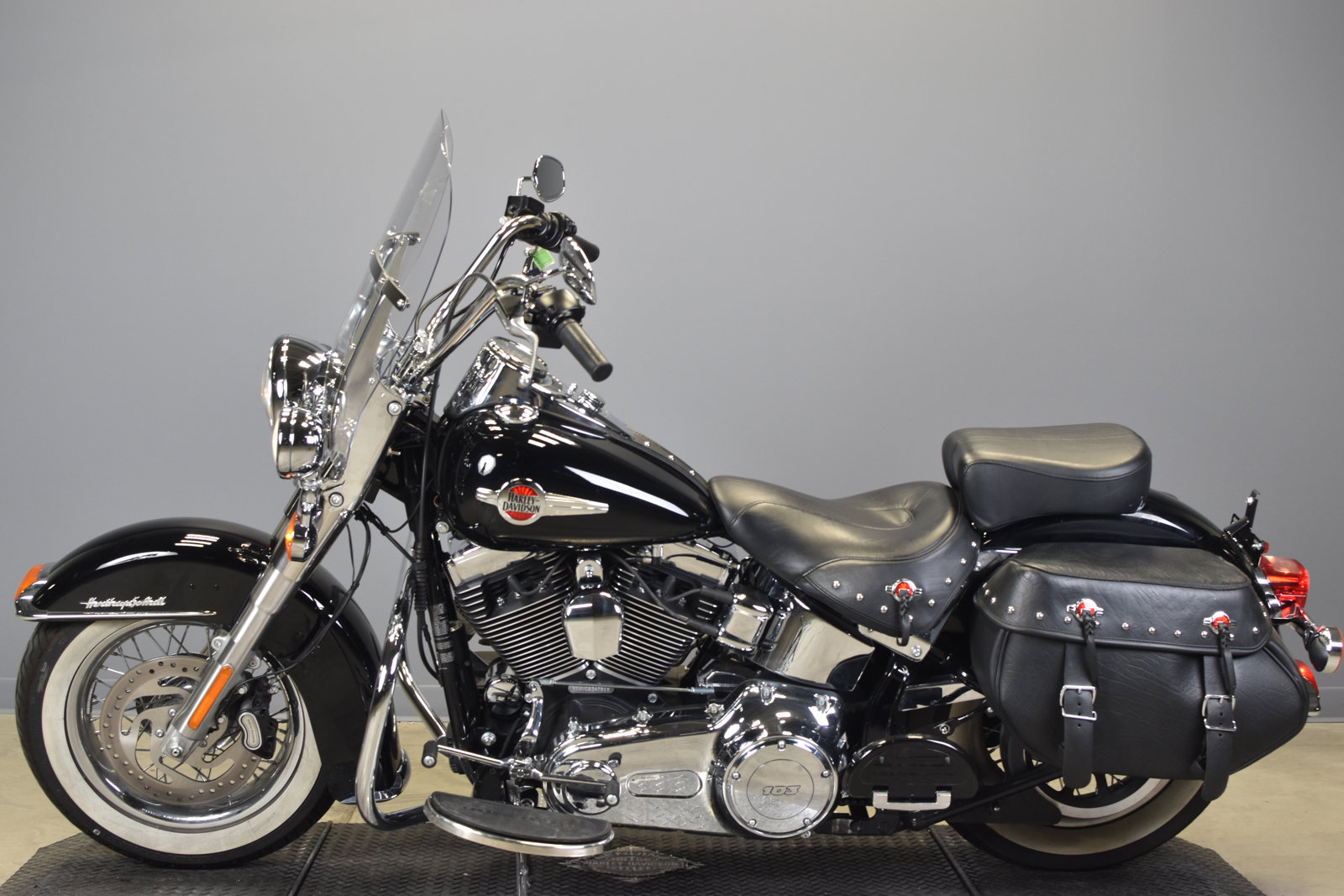 Pre-Owned 2016 Harley-Davidson Softail Heritage Classic FLSTC103 ...