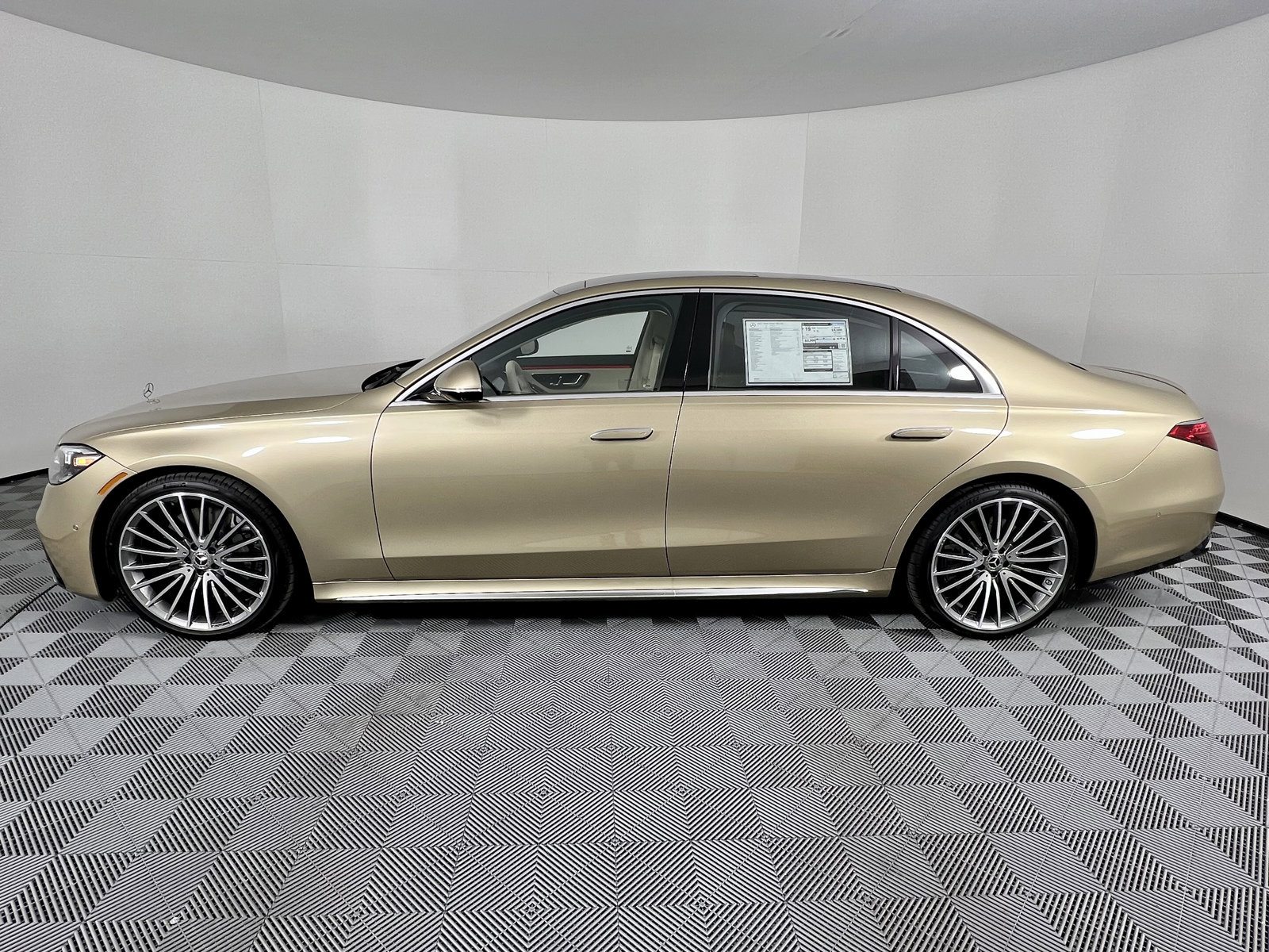 New 2023 Mercedes-Benz S-Class S580 Sedan in Farmington #5M30034 | Mercedes-Benz of Farmington