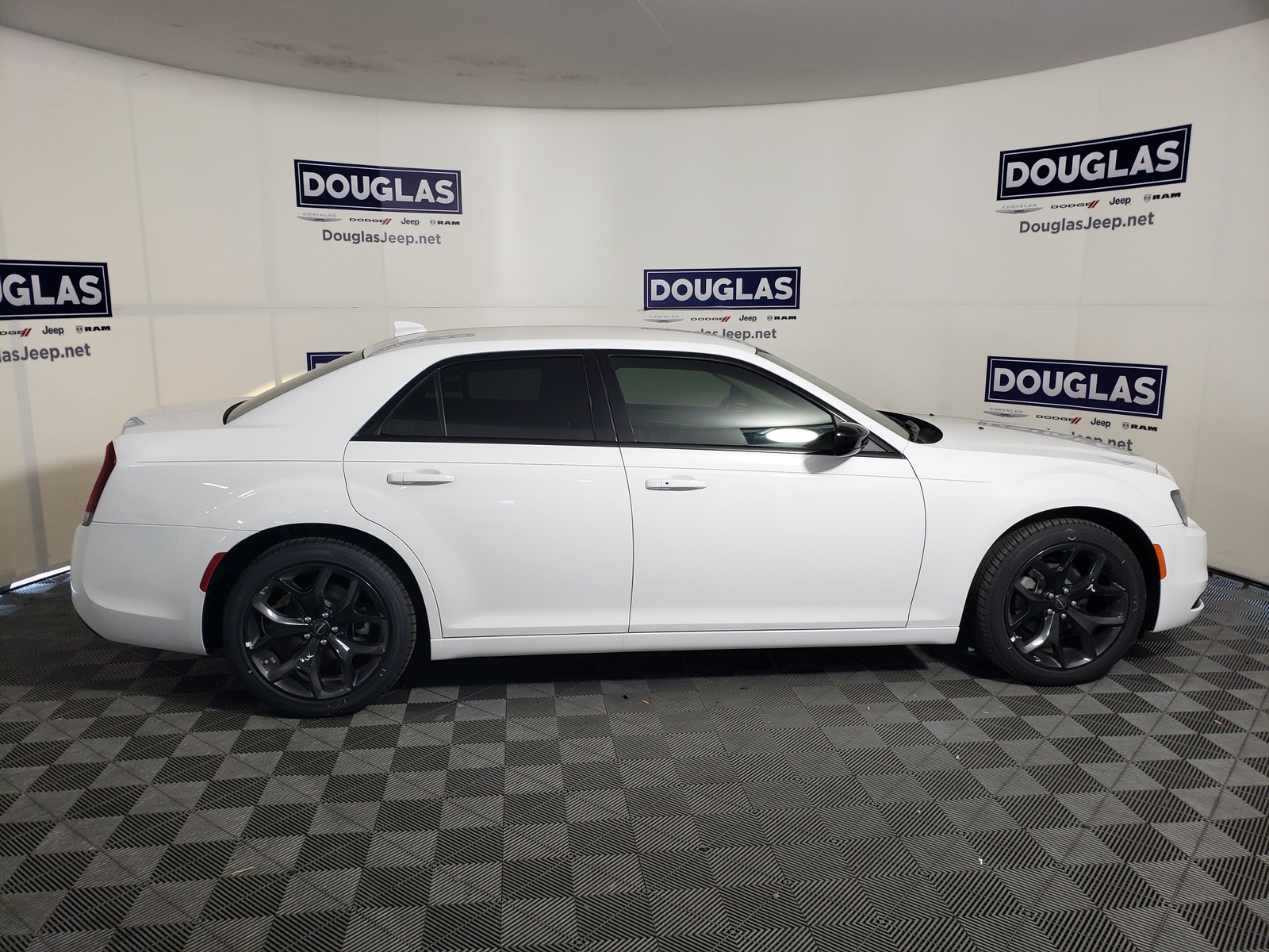 New 2022 Chrysler 300 Touring RWD 4-door Large Passenger Car in Venice ...