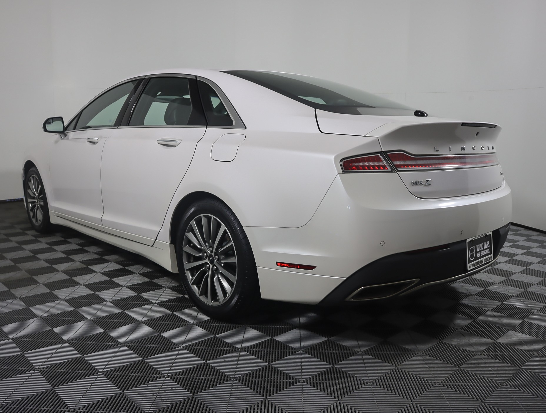 Pre-Owned 2017 Lincoln MKZ Hybrid Select Intermediate Luxury in ...