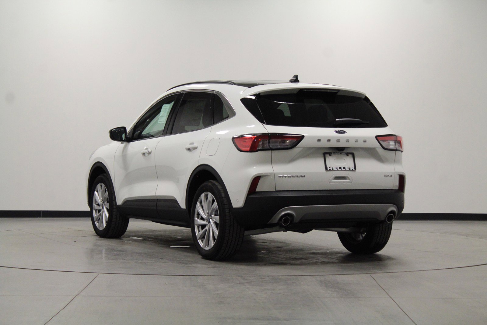 New 2022 Ford Escape Titanium in El Paso #2201105 | Heller Ford