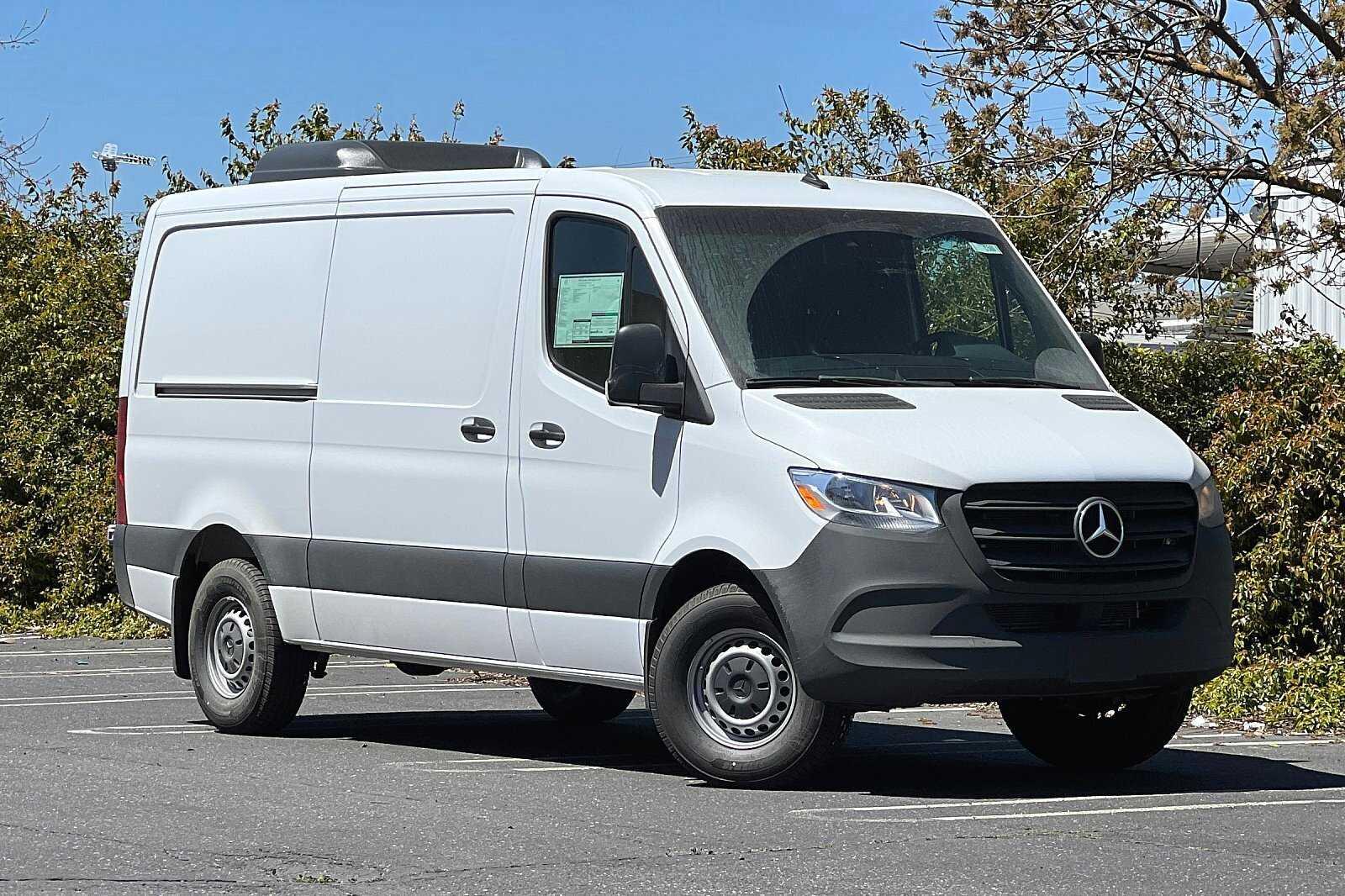 New 2023 Mercedes-Benz Sprinter 1500 Standard Roof I4 Gas 144 RWD Full ...