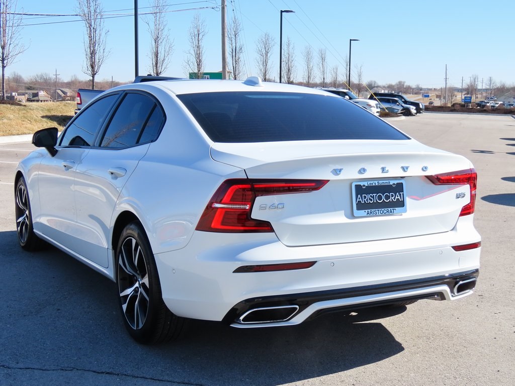 Pre-Owned 2022 Volvo S60 B5 R-Design 4D Sedan in Merriam #P2060 | Aristocrat Motors