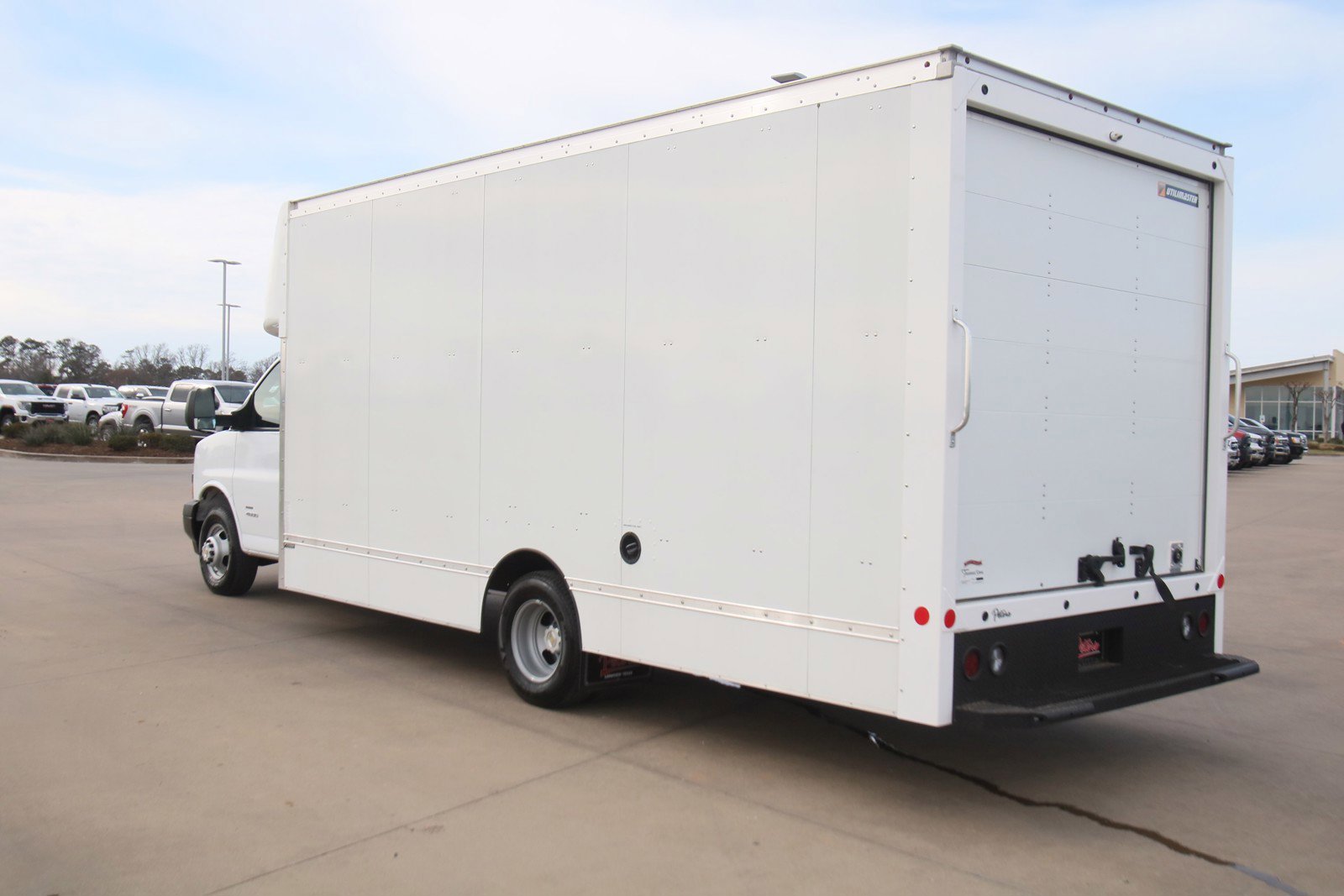 Pre-Owned 2021 Chevrolet Express Commercial Cutaway 4500 Series ...