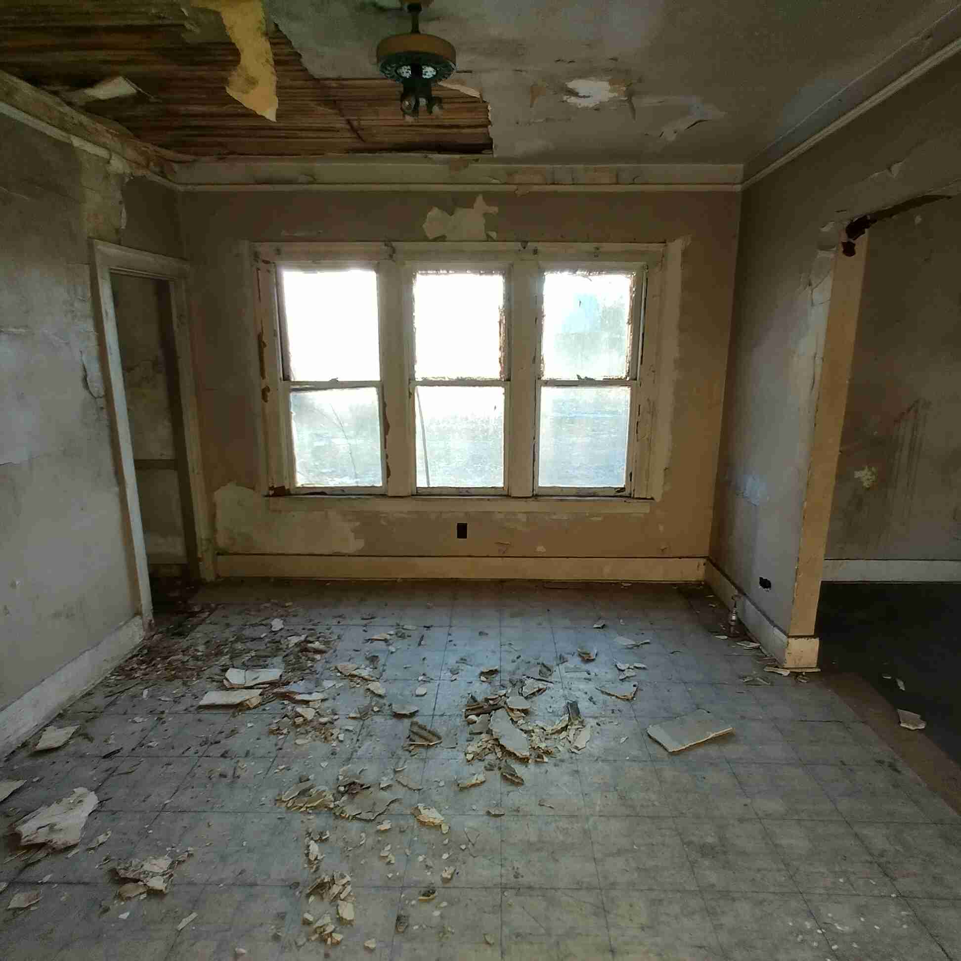 12738 Filbert (3).jpg