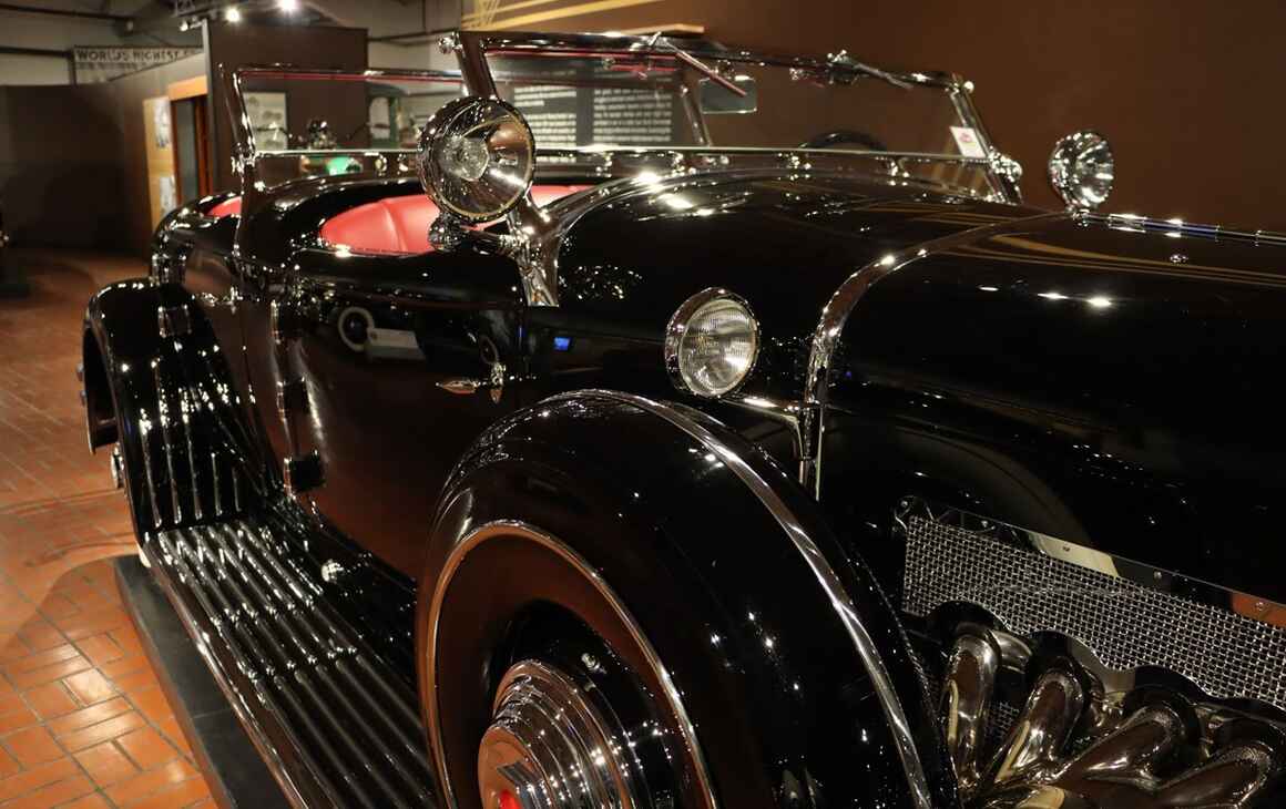 Home | Gilmore Car Museum