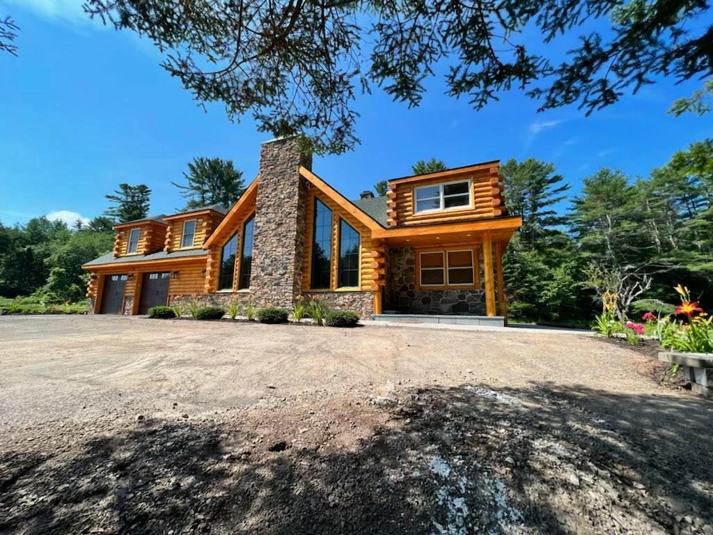 6 Beautiful Log Homes On The Market - Haven Lifestyles