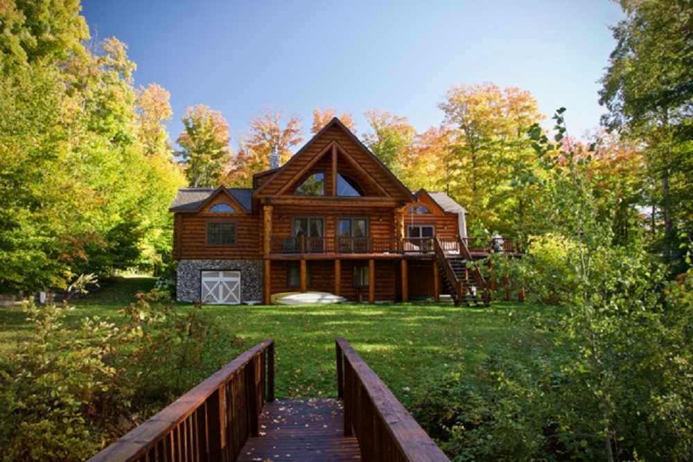 11 Stunning Waterfront Homes for Sale in Michigan - Haven Lifestyles