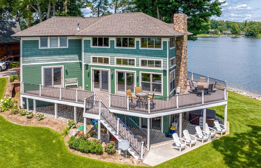 11 Stunning Waterfront Homes for Sale in Michigan - Haven Lifestyles