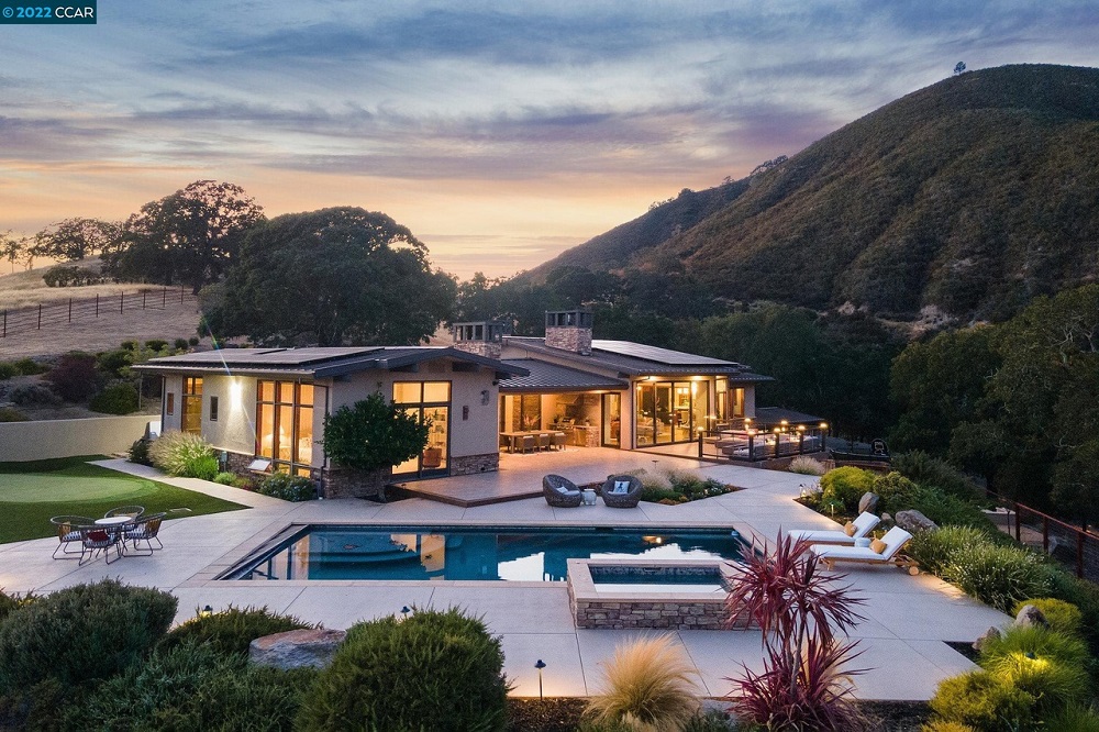 6 Stunning Spacious Homes On The Market - Haven Lifestyles