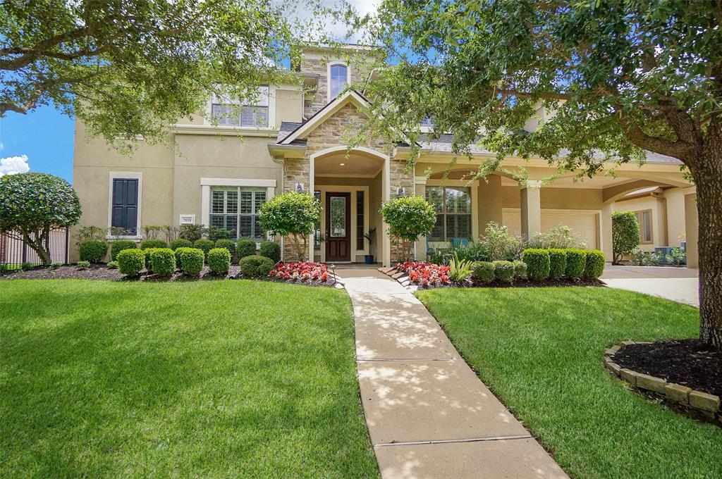 6 Homes On The Market in Gorgeous Gated Communities - Haven Lifestyles