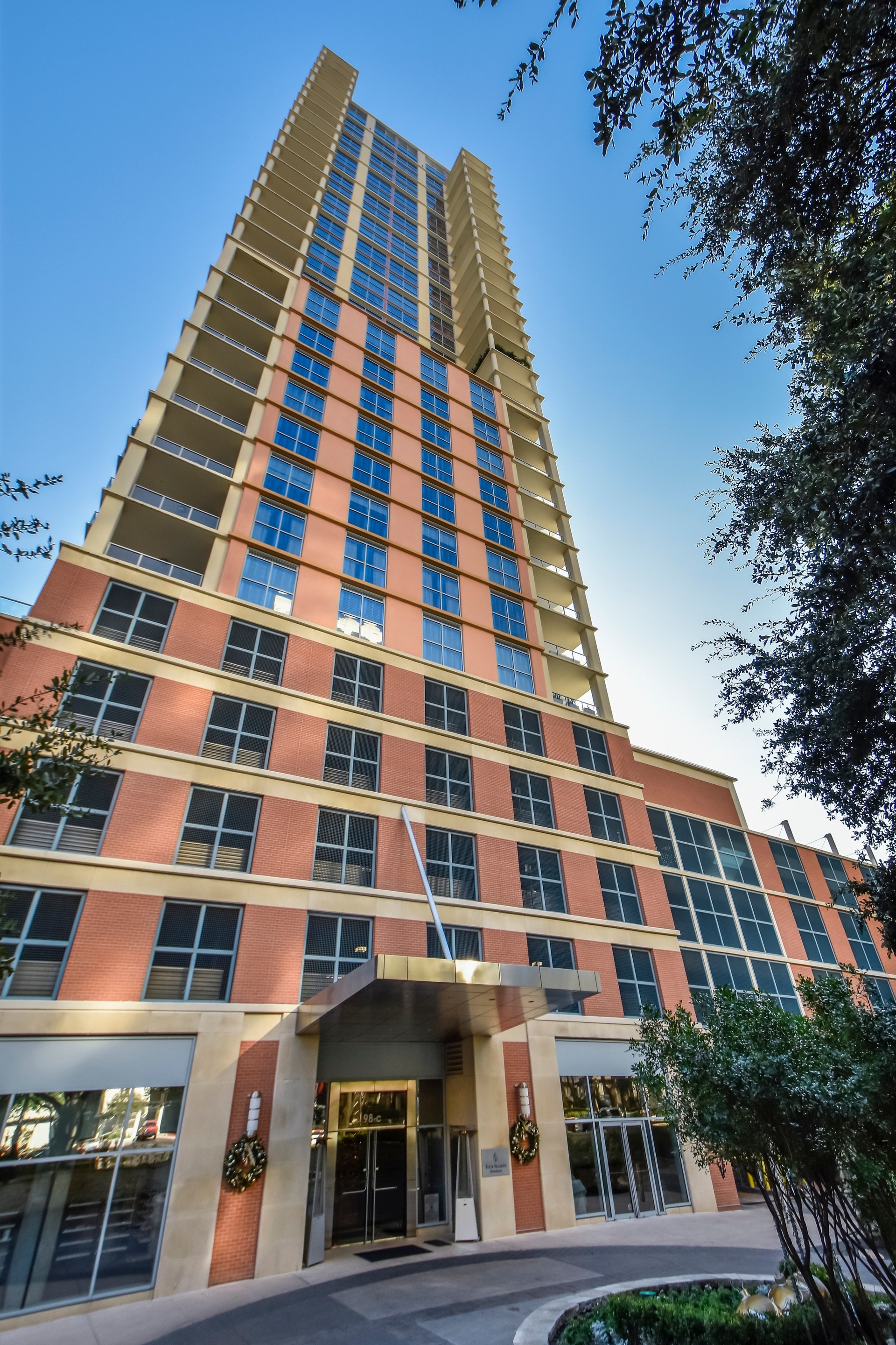 6 Amazing Condos on the Market in Downtown Austin - Haven Lifestyles