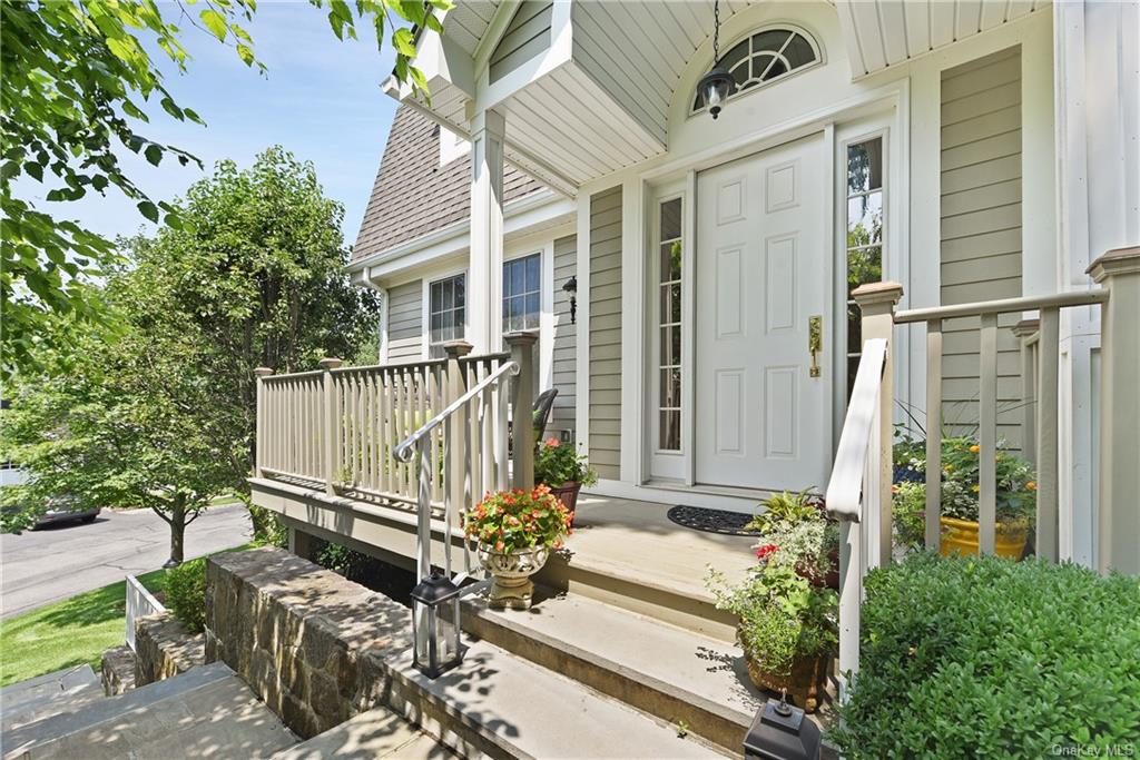 7 Homes with Beautiful Pools - Haven Lifestyles