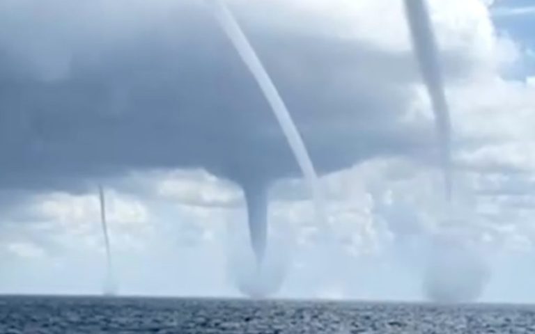 VÍDEO: Captan cuatro trombas marinas simultáneas frente a costas de España