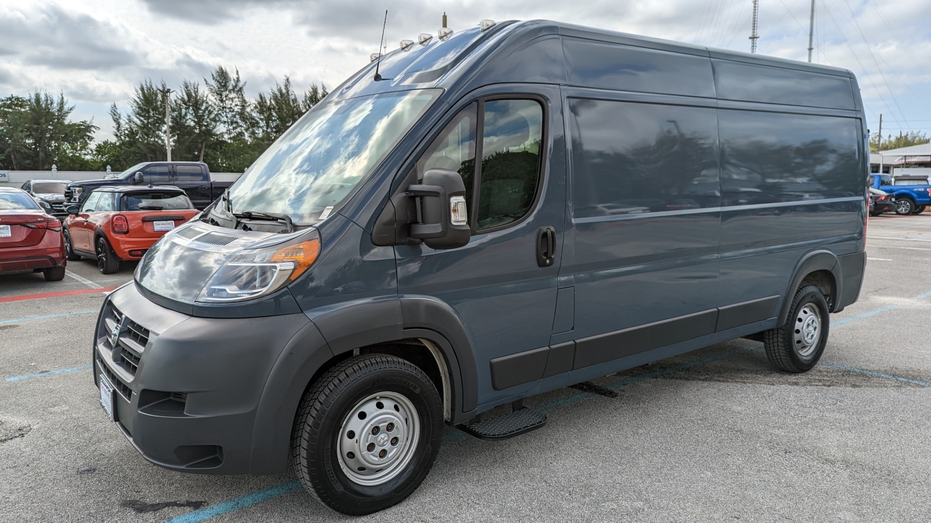 Used 2018 RAM PROMASTER 2500 HIGH ROOF for sale in MIAMI | 129713
