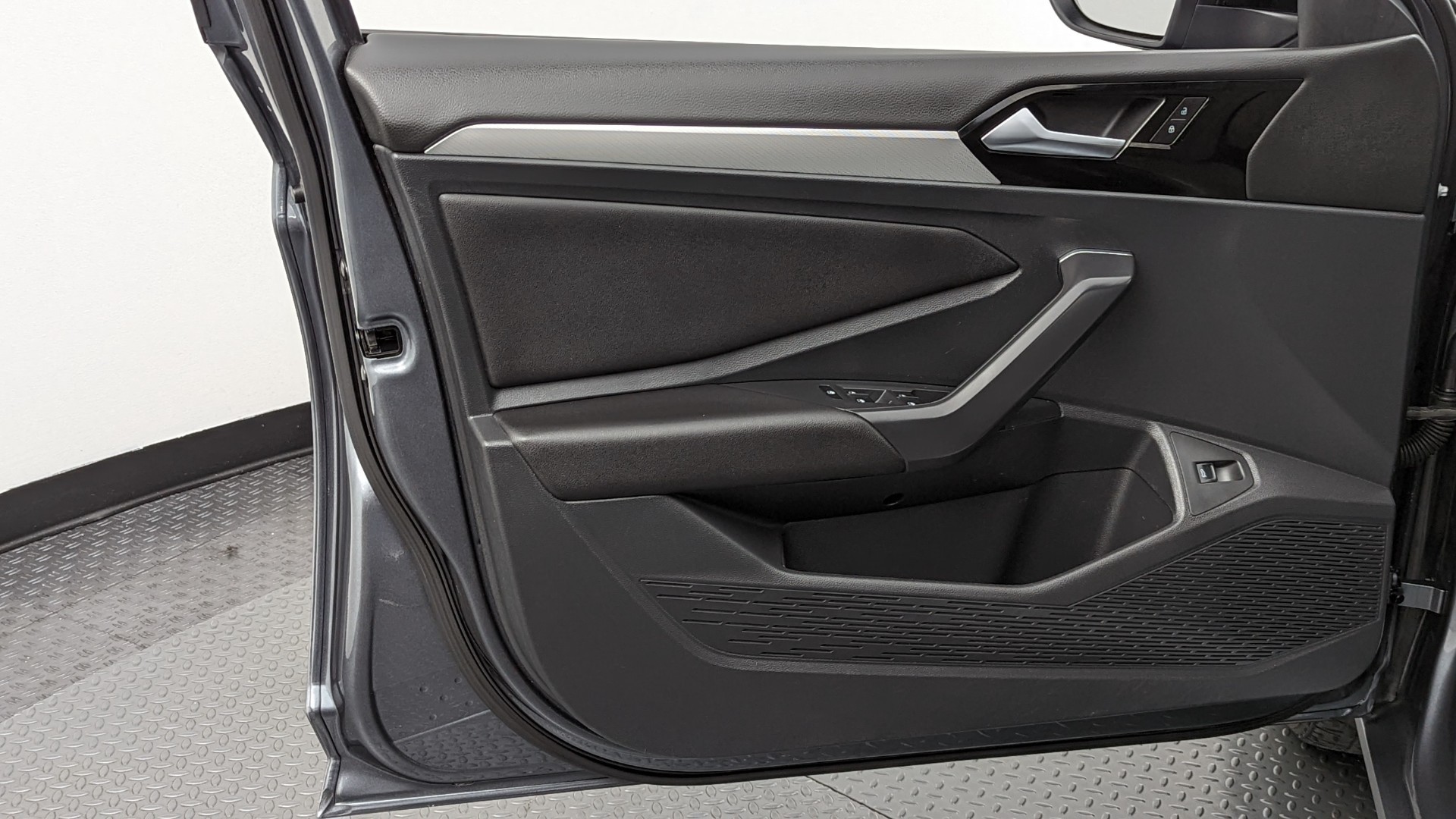 Used 2019 VOLKSWAGEN JETTA R-LINE for sale in WEST PALM | 130359