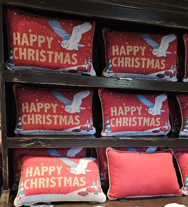 Wizarding World of Harry Potter Universal Studios Happy Christmas ...