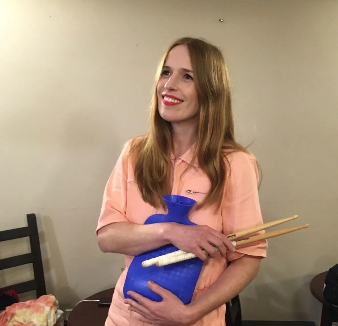 Anna Prior de Metronomy se lanza como solista - Revista Marvin