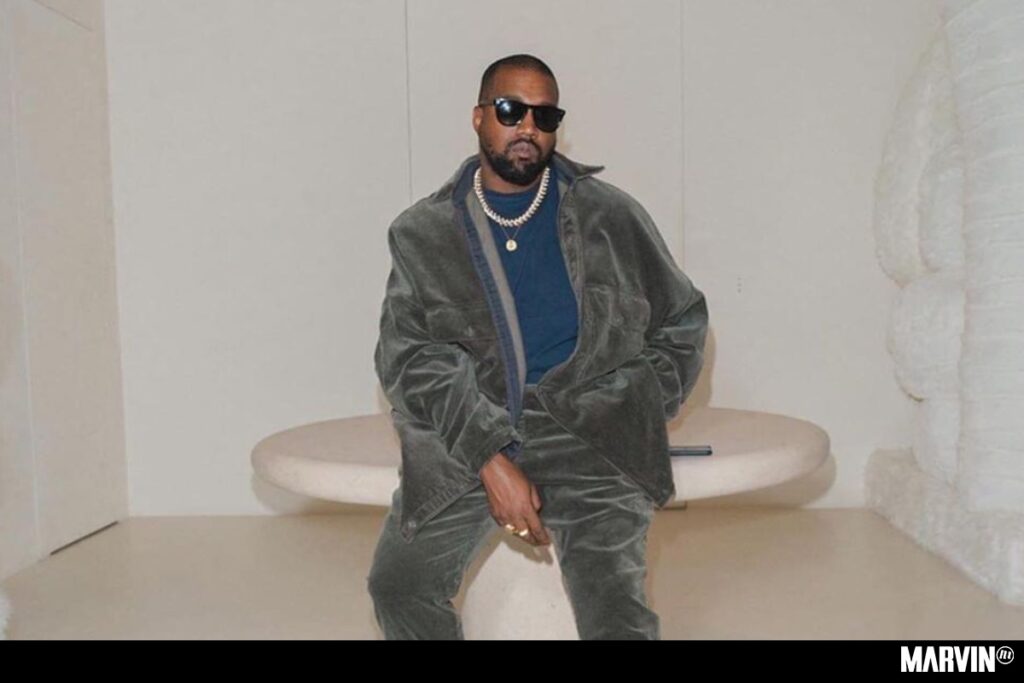 Kanye West responde a las críticas por la colección de Yeezy x Gap que parece basura