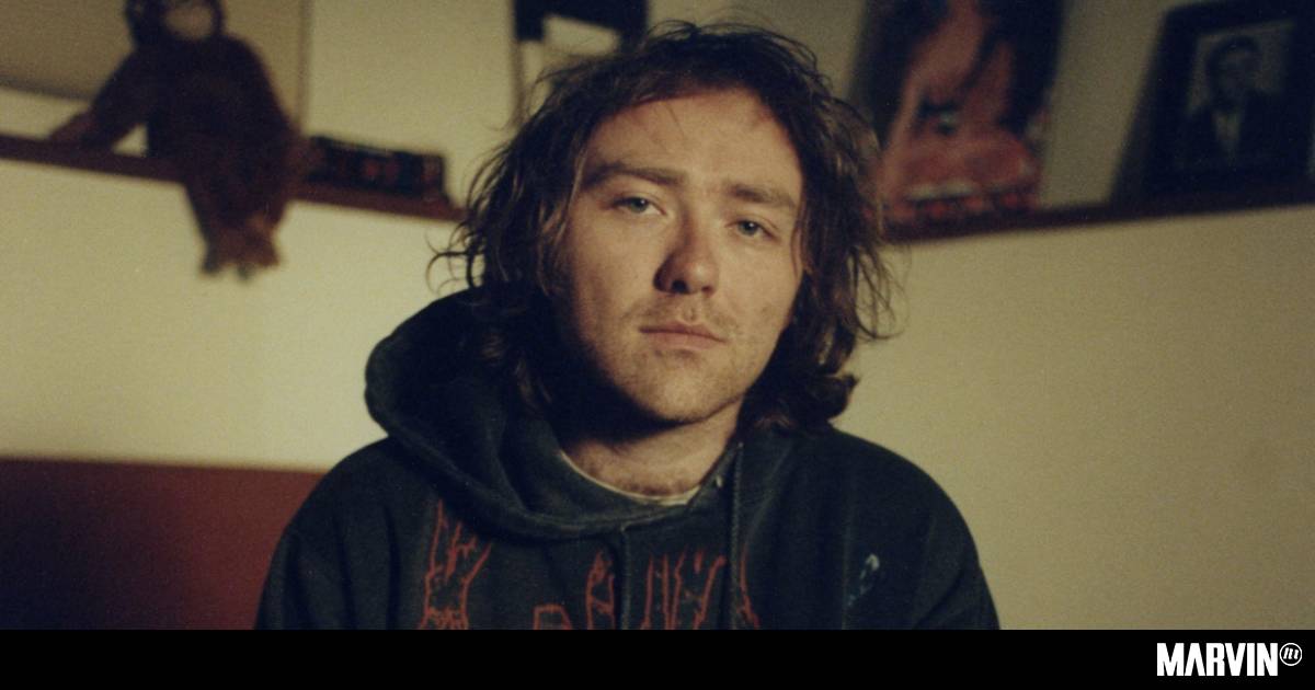 Current Joys: ‘LOVE+POP’, un álbum como un beso aprensivo - Revista Marvin