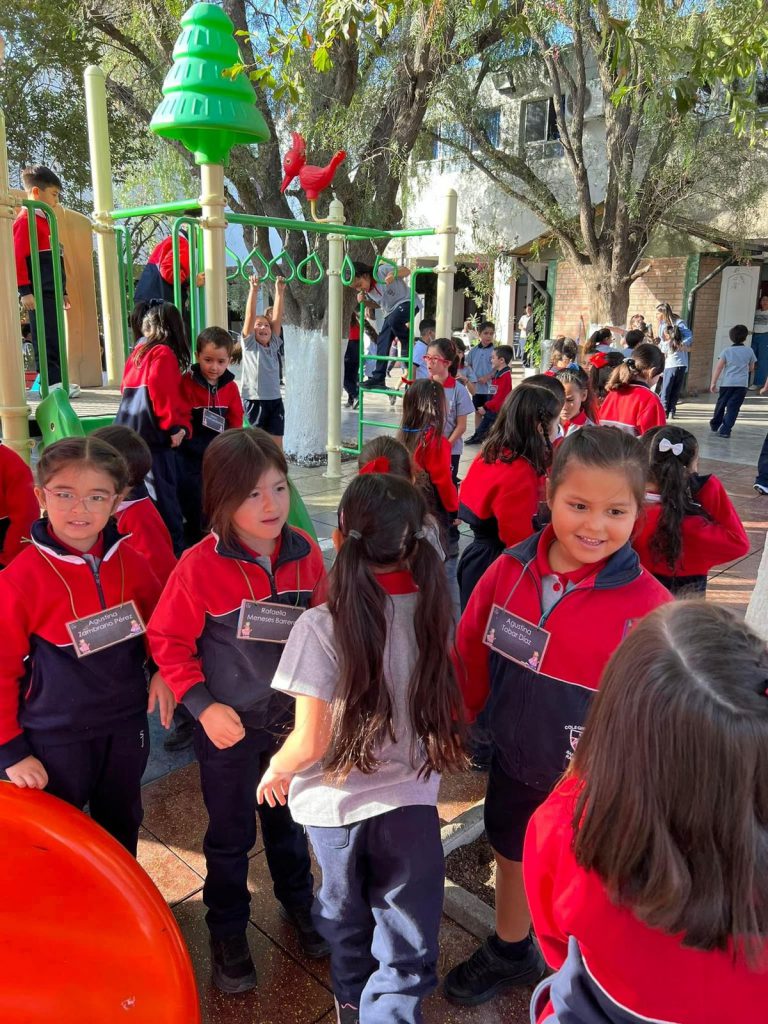 Inicio de clases en Colegio Inglés Saint John: con la alegría, convicción y valores de siempre