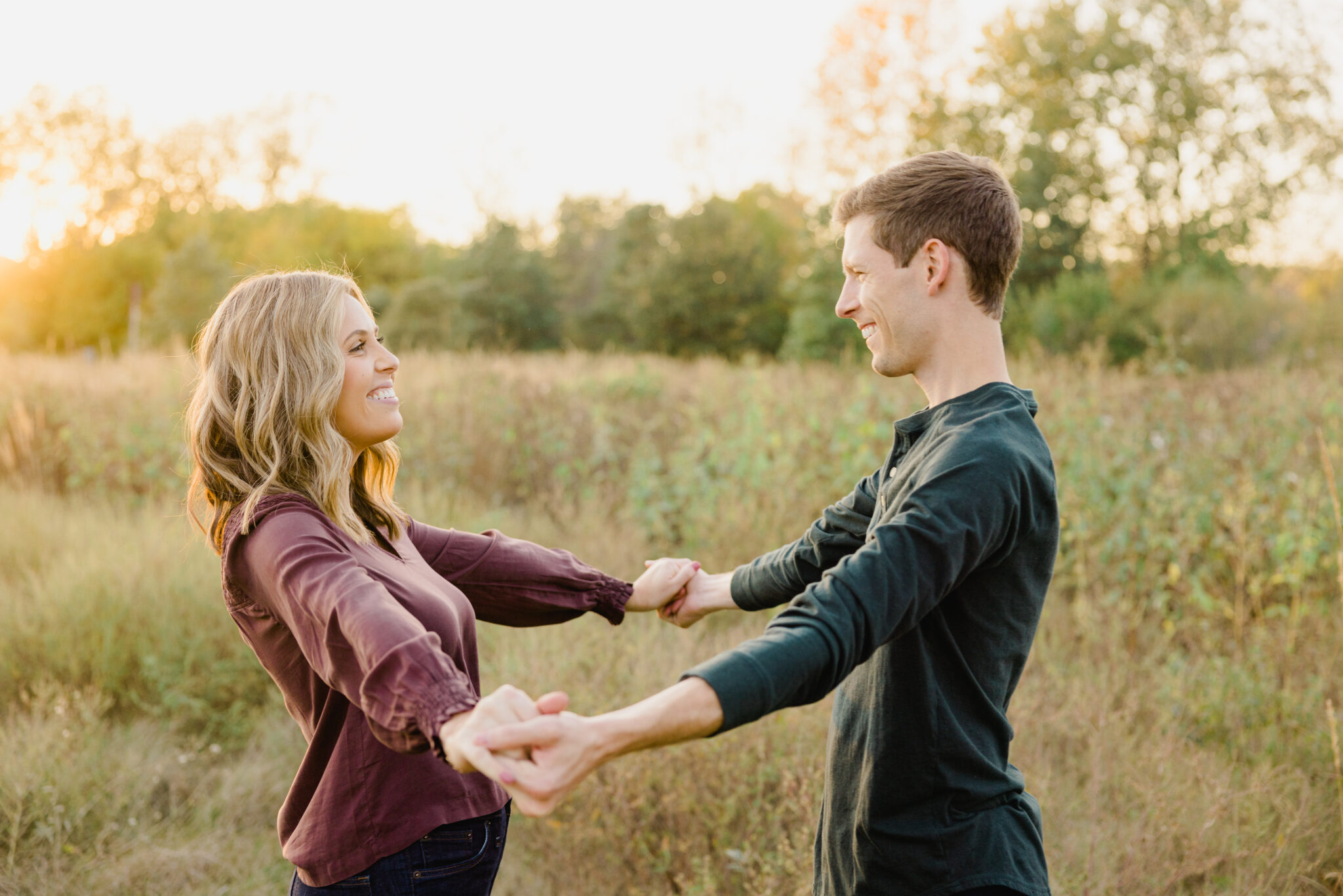 Downtown Des Moines Engagement Session | Jennifer Weinman Photography