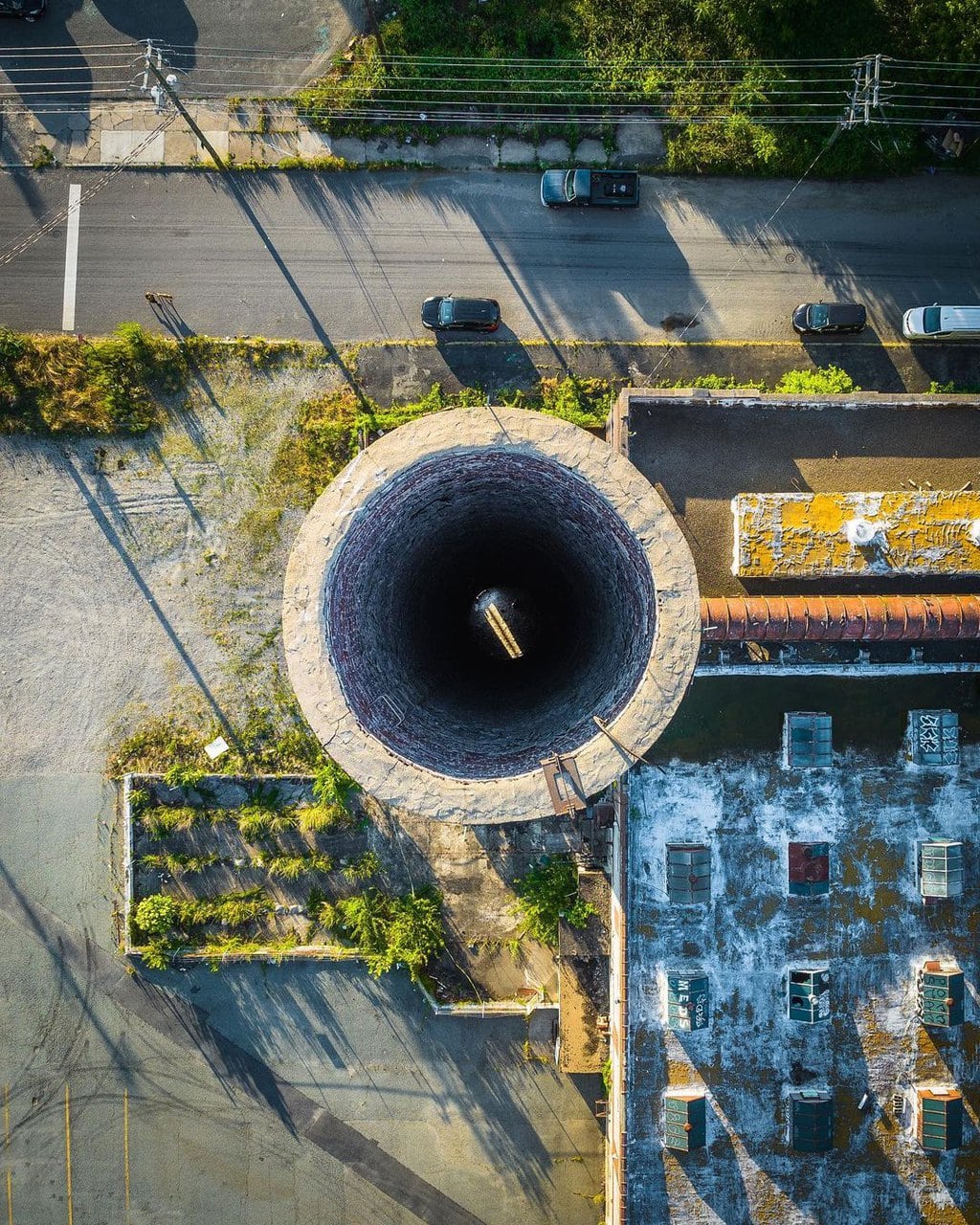 Photo of the Day: What's in the Sampson Paint smokestack in Manchester ...