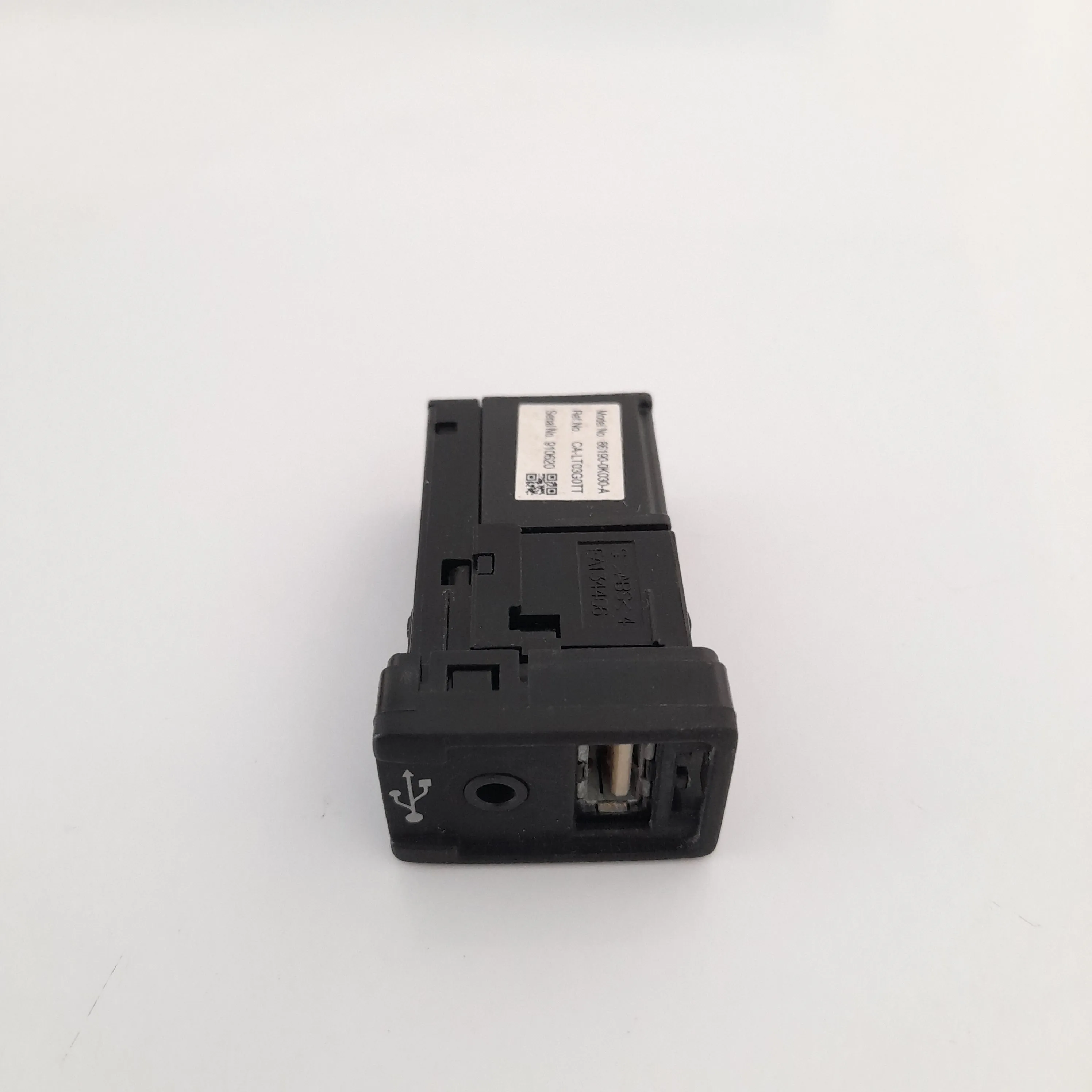 Conector interruptor USB Da Hilux SW4 SRX 2.8 2017 | Tumbo - Peças ...