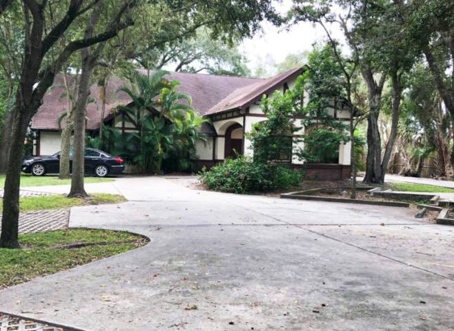 3218 West Azeele Street Tampa, FL 33609 | ID: 297313 | MyEListing