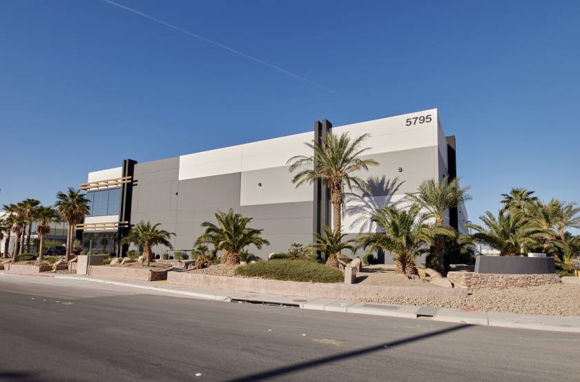 5795 North Hollywood Boulevard Las Vegas, NV 89115 | ID: 298375 ...