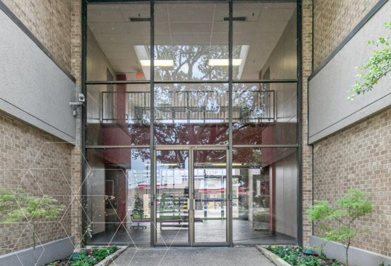 1010 West Mockingbird Lane Dallas, TX 75247 | ID: 301918 | MyEListing