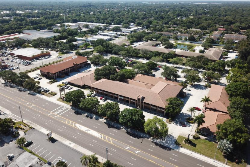 3920 Bee Ridge Road Sarasota, FL 34233 | ID: 205806 | MyEListing