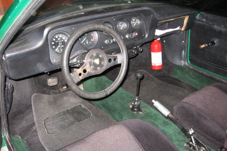 Puma Interior | Readers' Rides | Grassroots Motorsports