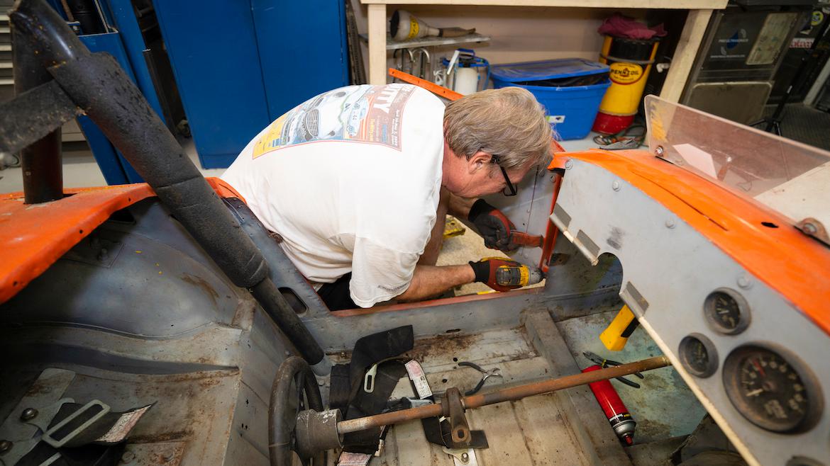 Yes, there is a right way and a wrong way to strip down a project ...