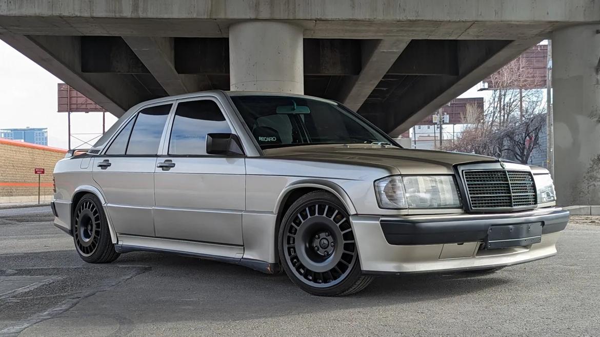 You Need This: Track day-ready Mercedes-Benz 190 E 2.3-16 | News ...