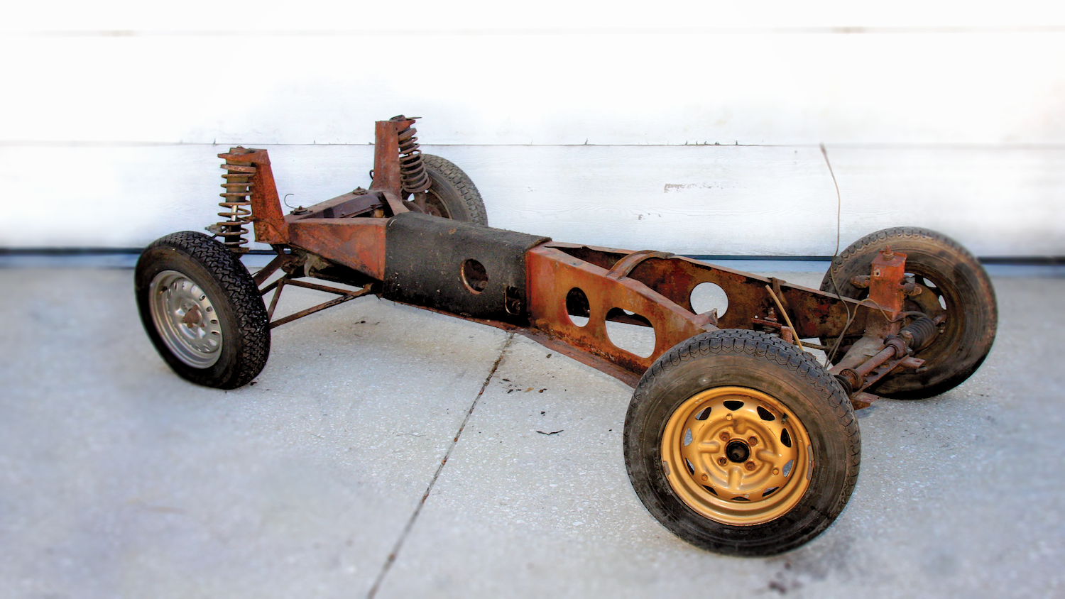Turning Three Lotus Elan Frames Into One | Restoration Impossible ...