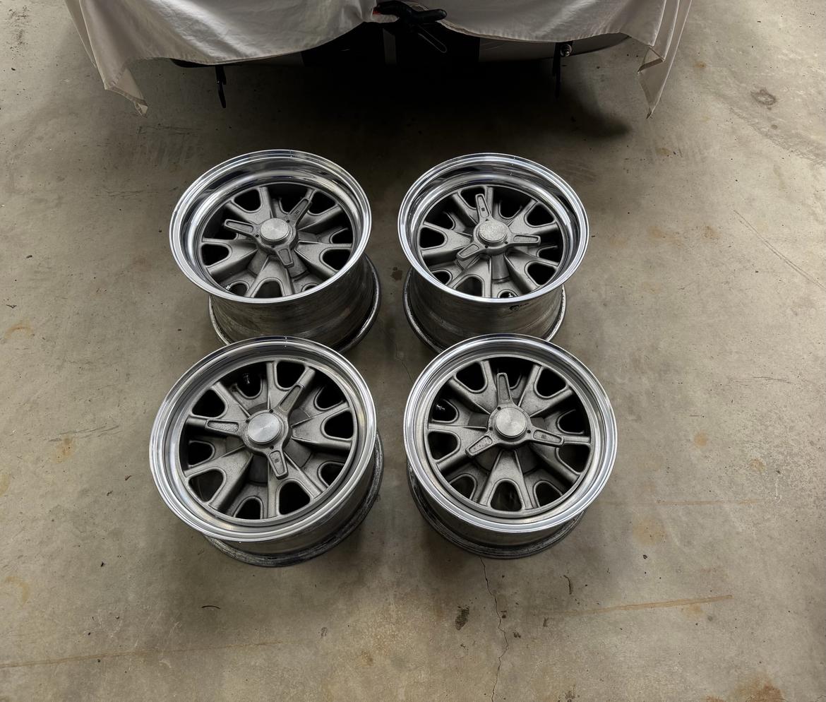 Halibrand “style” Cobra wheels with 3-bar knock-off spinners.| Parts ...