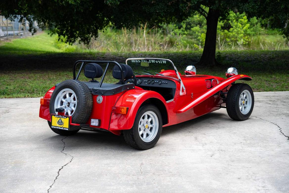 Caterham Super 7: A more modern version of the iconic Lotus | Caterham ...