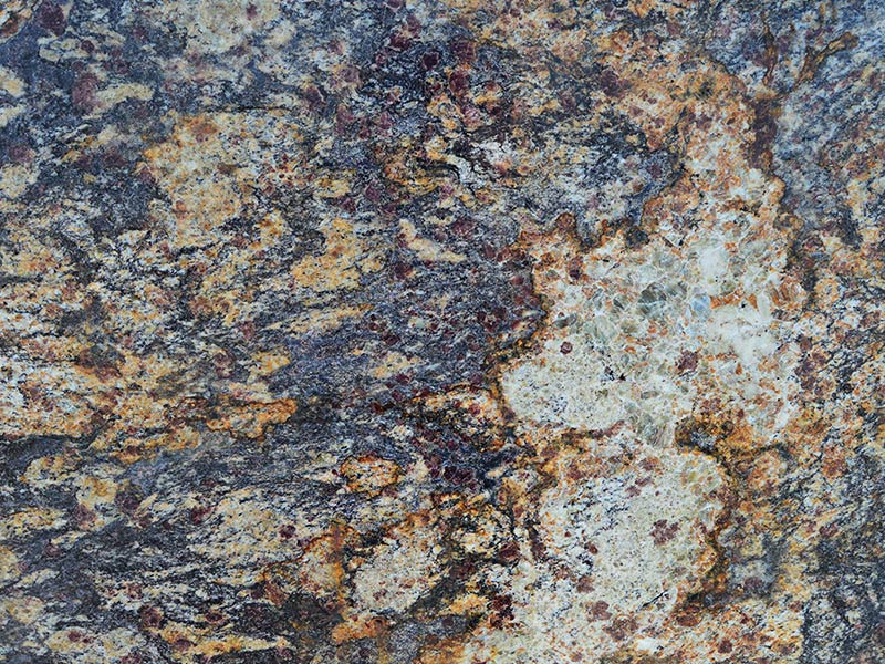 Satyamani Natural Energised Granite with Blue Fire Pyramid 35Mm Heißer ...