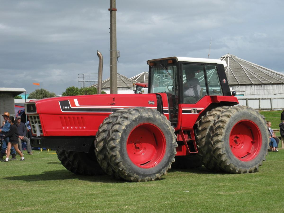 Tractor of the Week #21 ( INTERNATIONAL 3388) Post your photos and ...