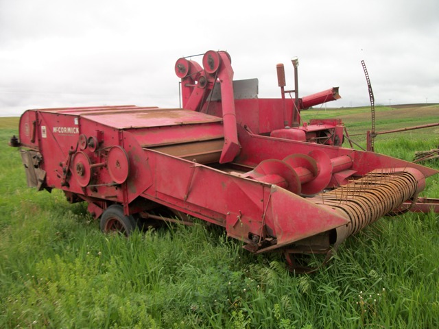 Mccormick #76 combine - General IH - Red Power Magazine Community