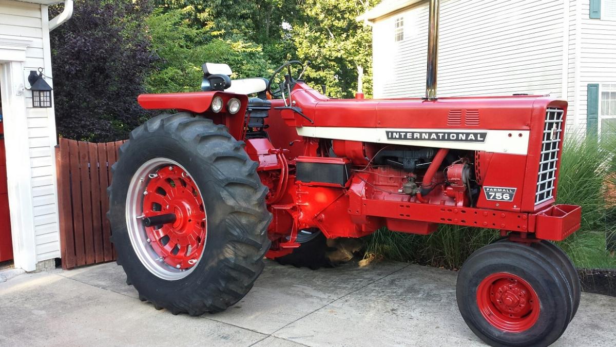 Farmall 806 Narrow Front - General IH - Red Power Magazine Community