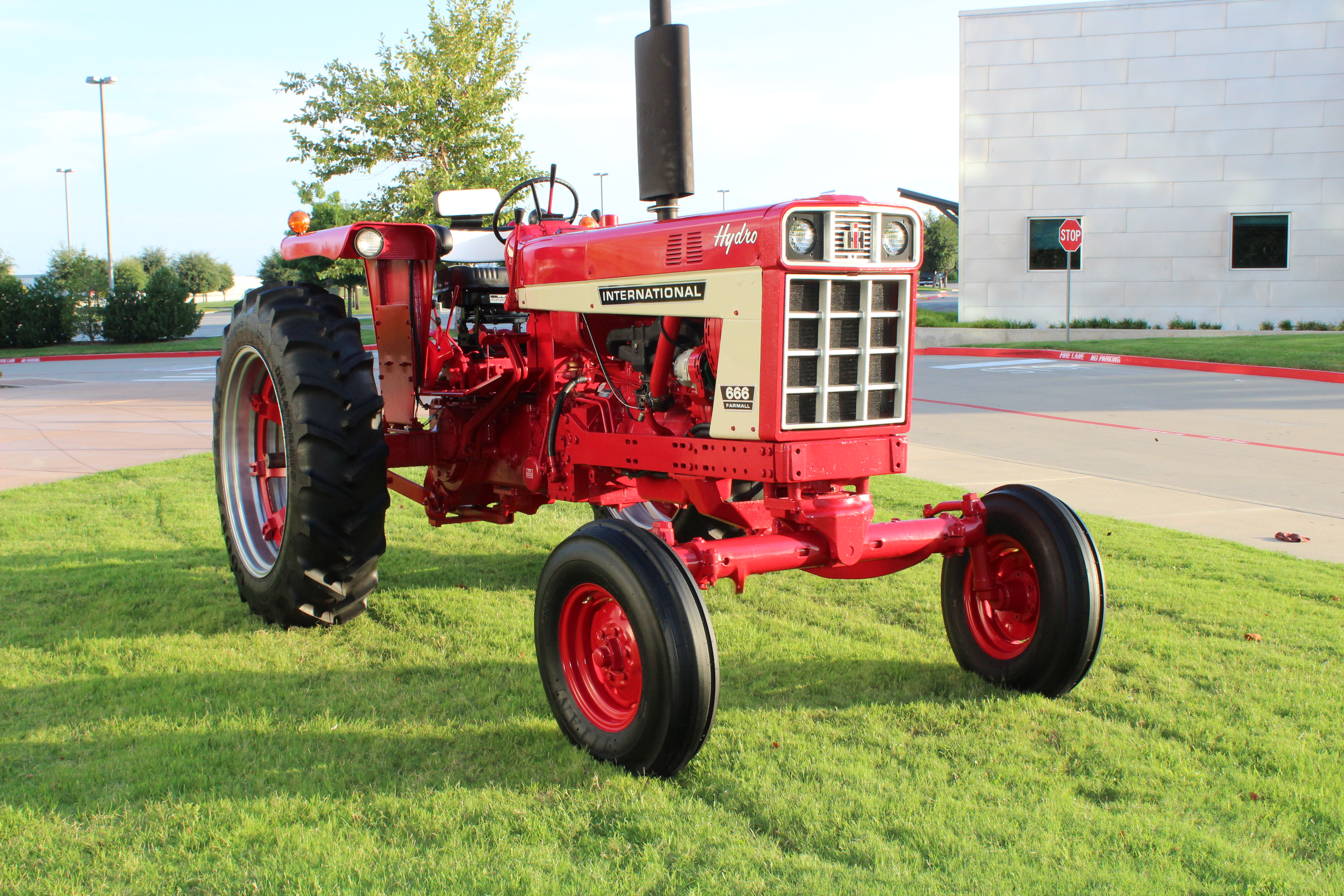 1973 IH 666 Restored By High School Students - Projects, Builds ...
