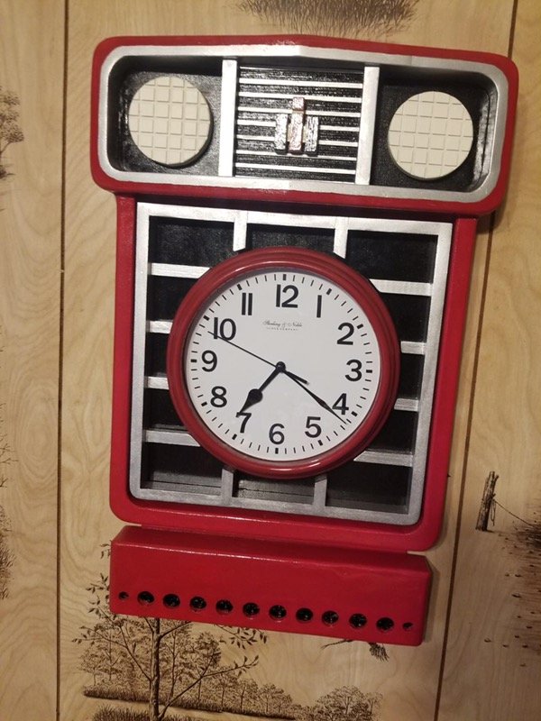Ih clock - Coffee Shop - Red Power Magazine Community