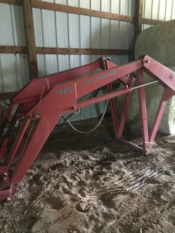 Case-International 2250 Loader Mounts - General IH - Red Power Magazine ...