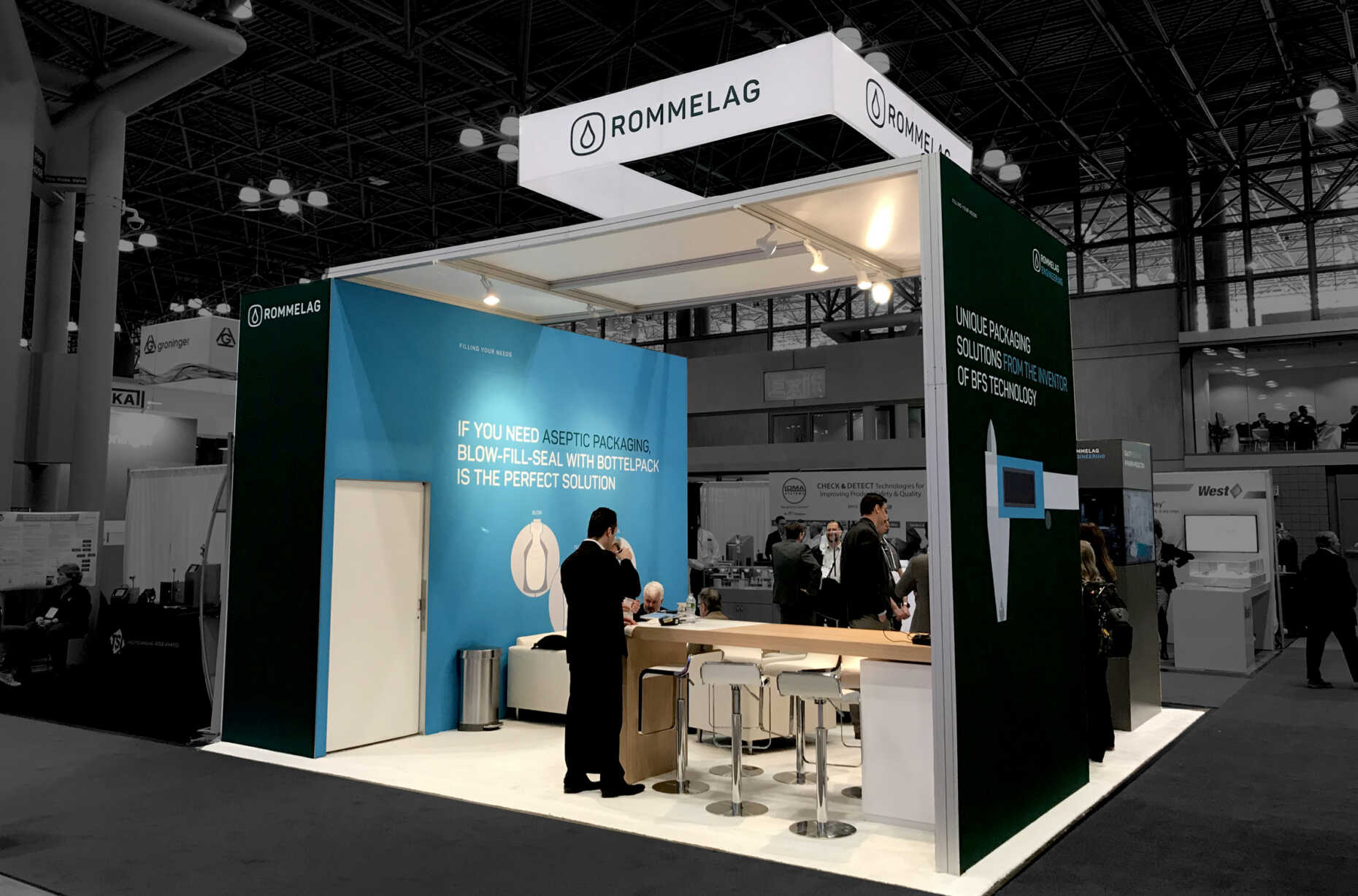 Inline Booths | Custom Inline Trade Show Booth Designs