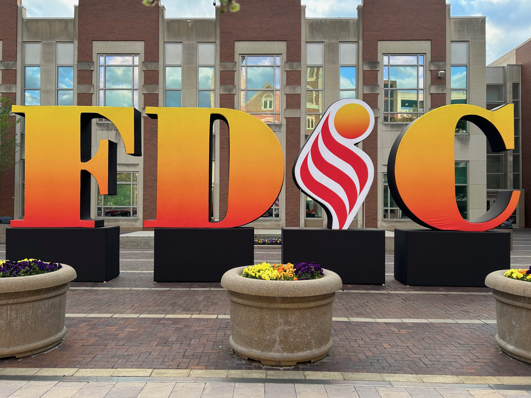 Exhibitors Fired Up the 2024 FDIC International Conference